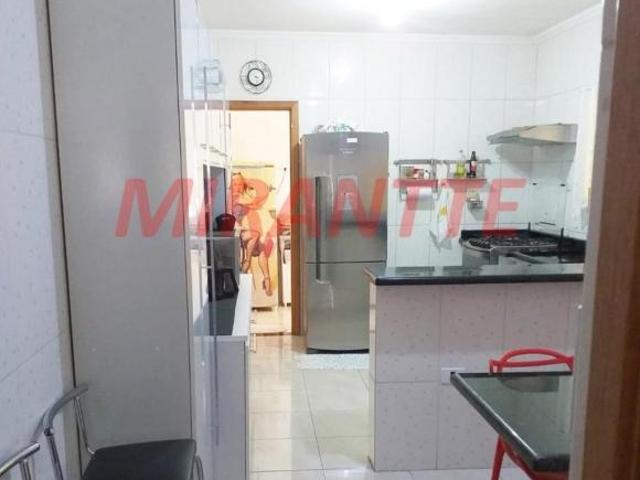 Sobrado de 290m² com 3 quartos