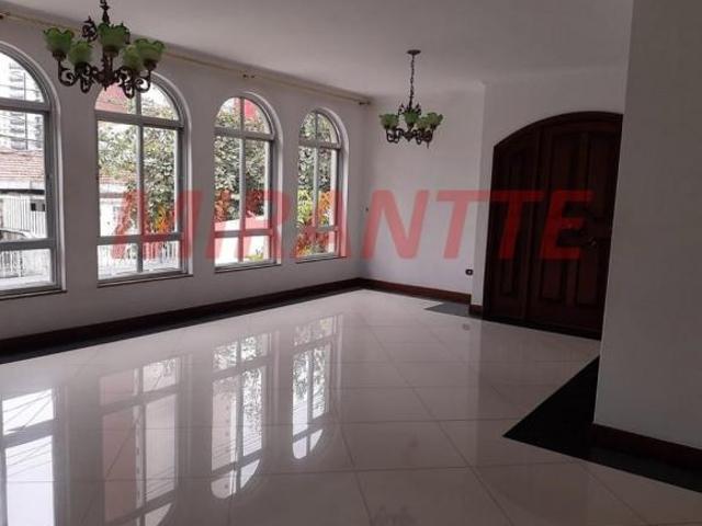 Sobrado de 290m² com 4 quartos