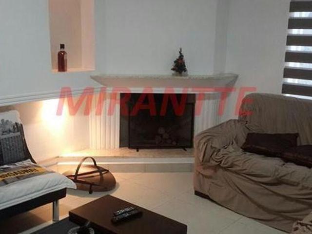 Sobrado de 292m² com 4 quartos