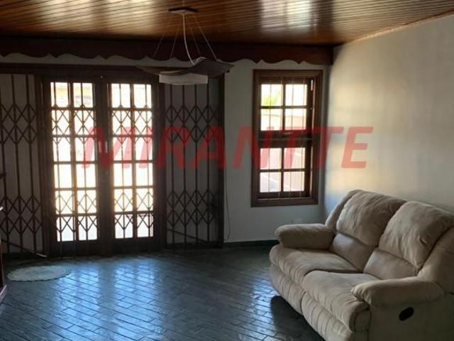 Sobrado de 296m² com 4 quartos