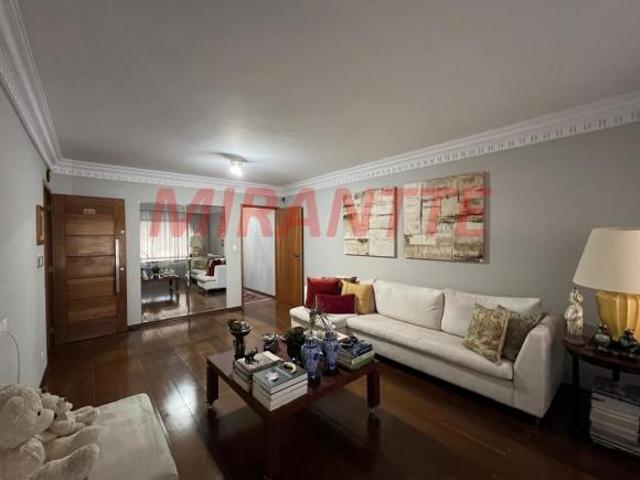 Sobrado de 203m² com 3 quartos
