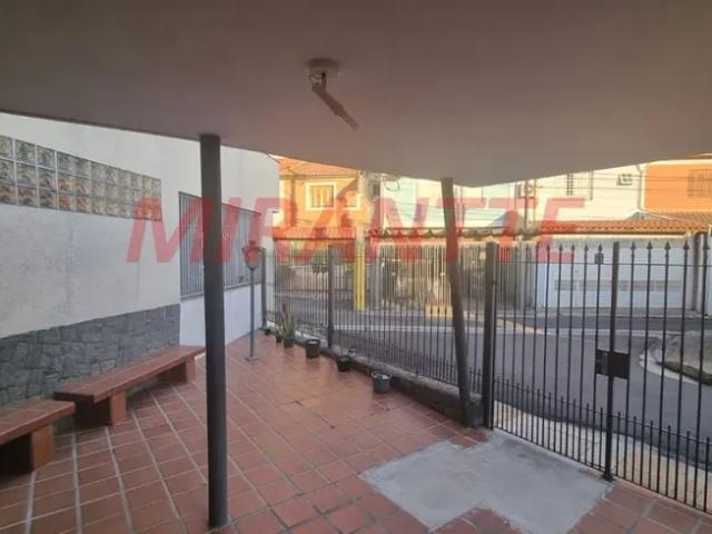 Sobrado de 200m² com 3 quartos em Água Fria