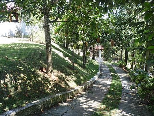 Sobrado de 200m² com 4 quartos