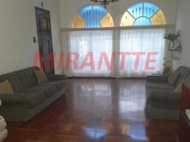Sobrado de 200m² com 4 quartos