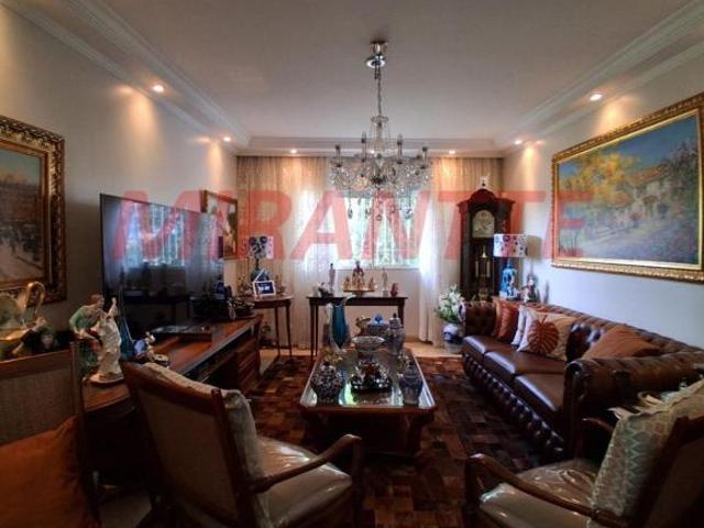 Sobrado de 202m² com 3 quartos
