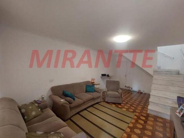 Sobrado de 207m² com 4 quartos