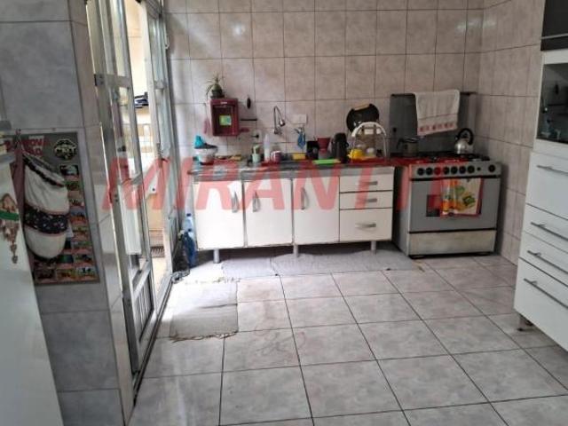 Sobrado de 208m² com 2 quartos