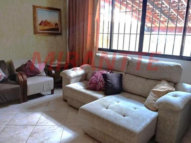 Sobrado de 208m² com 3 quartos