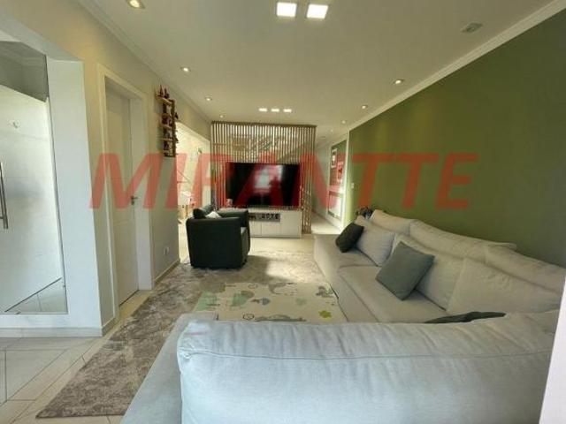 Sobrado de 208m² com 3 quartos