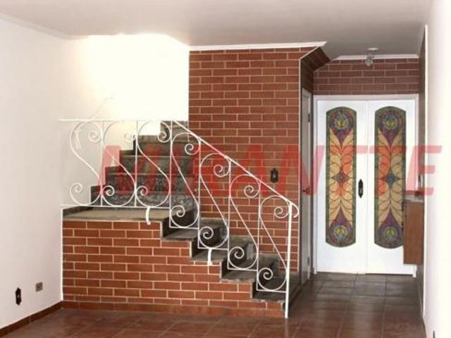 Sobrado de 208m² com 3 quartos
