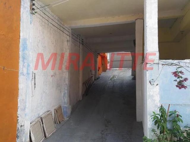 Sobrado de 208m² com 4 quartos