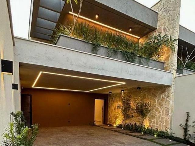 Sobrado de 210 m² com 03 suítes amplas á venda no Jardim Atlântico, próximo ao Parque Cascavel Goi