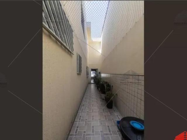 Sobrado de 210 m² a venda no São Lucas, com 3 dormitórios, sendo 1 suíte, 3 banheiros, cozinha plane