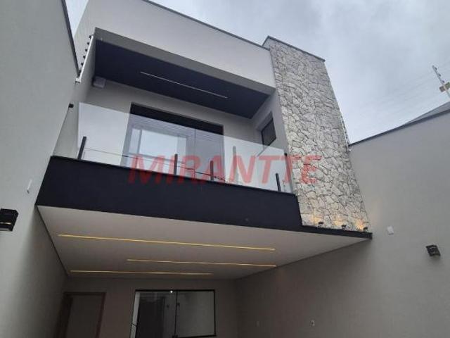 Sobrado de 210m² com 3 quartos