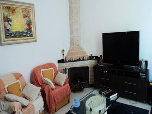 Sobrado de 210m² com 3 quartos