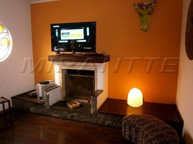 Sobrado de 210m² com 3 quartos