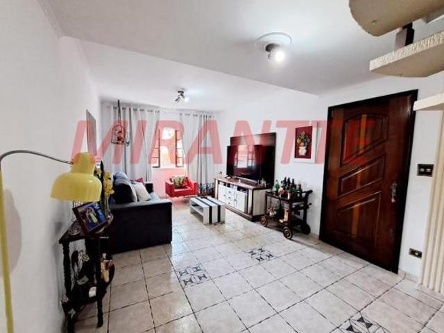 Sobrado de 210m² com 3 quartos