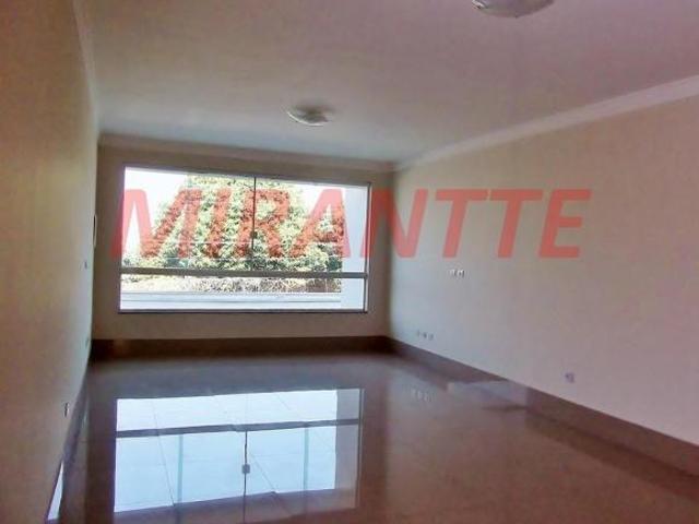 Sobrado de 210m² com 3 quartos