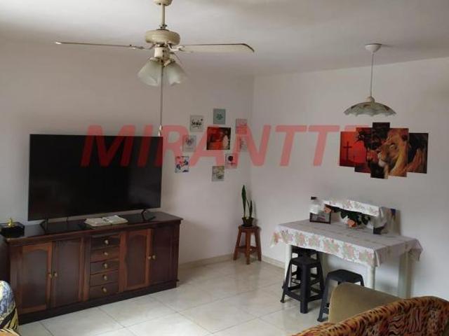 Sobrado de 210m² com 6 quartos