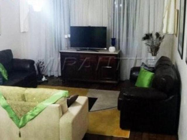 Sobrado de 211m² com 3 quartos