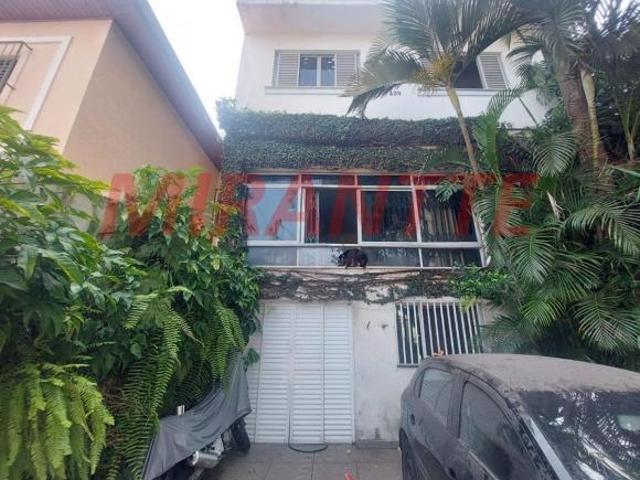 Sobrado de 212m² com 3 quartos