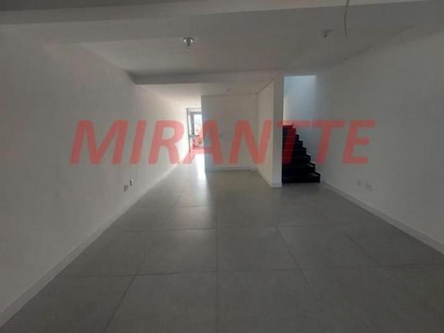 Sobrado de 212m² com 3 quartos