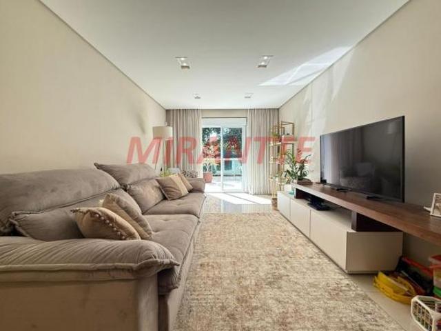 Sobrado de 217m² com 3 quartos