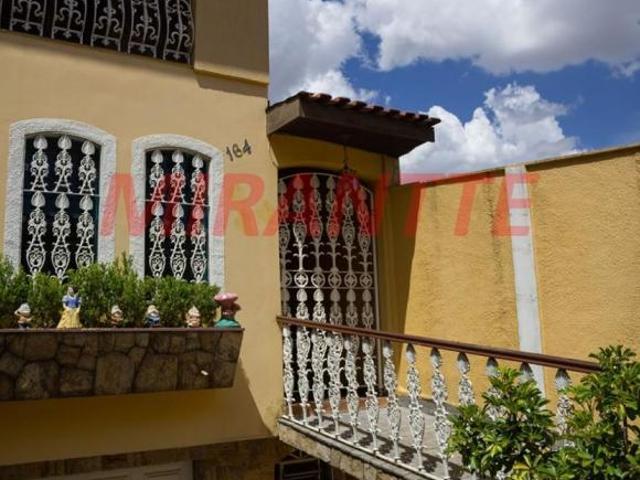 Sobrado de 214m² com 4 quartos