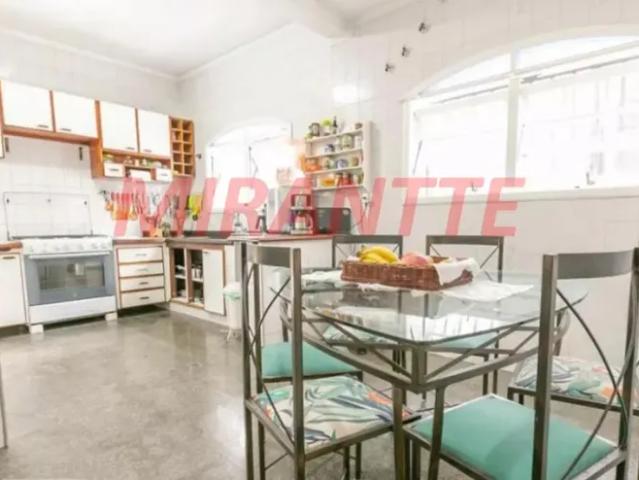 Sobrado de 215m² com 4 quartos em Jardim São Paulo