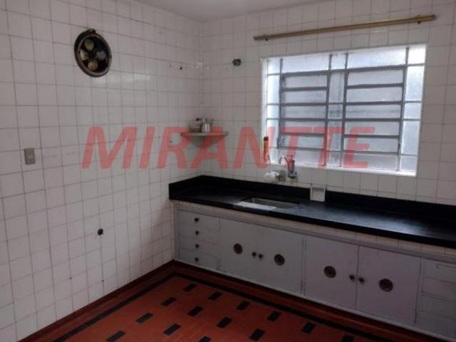 Sobrado de 216m² com 4 quartos