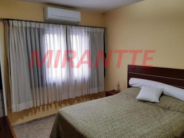 Sobrado de 216m² com 4 quartos