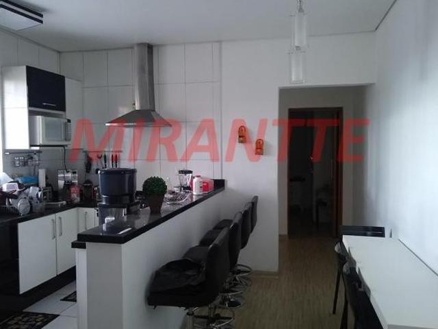Sobrado de 223m² com 3 quartos