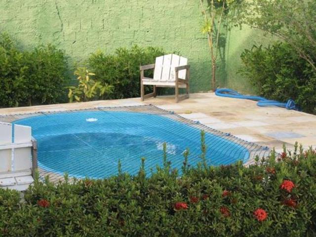 Sobrado de 220 mt² com 4 suítes, 4 vagas, área de lazer completa à venda na Barra Funda