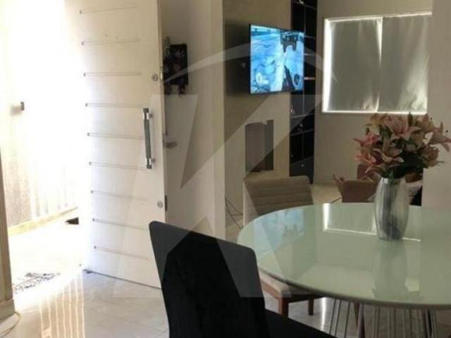 Sobrado de 220 mts², 3 dormitórios 2 suítes, 2 vagas, na Vila Nova Mazzei