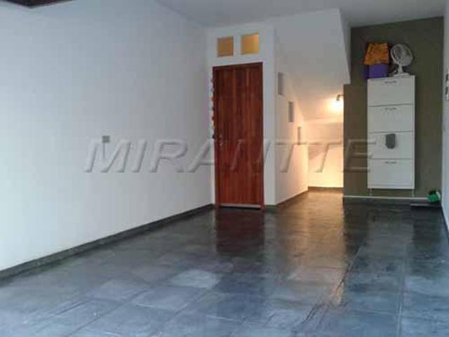 Sobrado de 220m² com 3 quartos