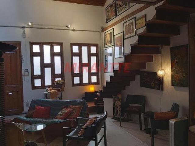 Sobrado de 220m² com 3 quartos