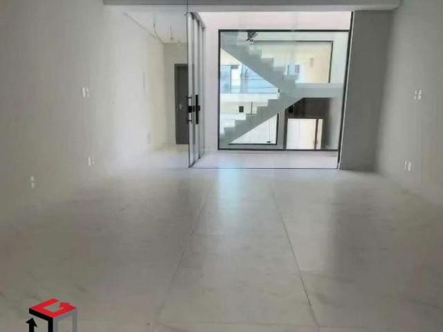 Sobrado de 220m² no Bairro Cerâmica em São Caetano do Sul SP