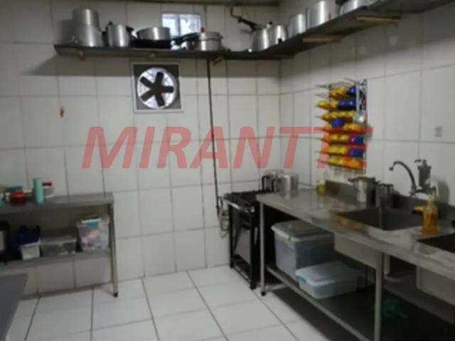 Sobrado de 220m² com 6 quartos em Parada De Taipas