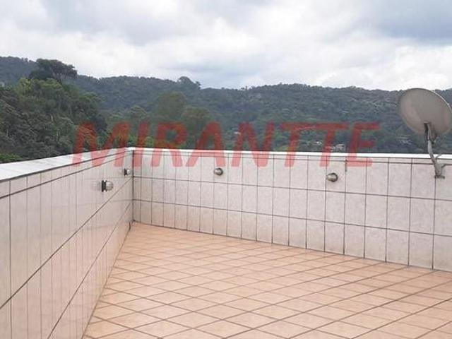 Sobrado de 221m² com 3 quartos