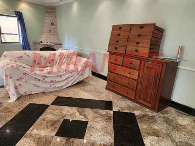 Sobrado de 222m² com 3 quartos