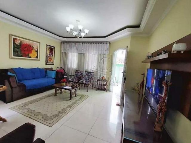 Sobrado de 224m² à venda no Parque Jaçatuba
