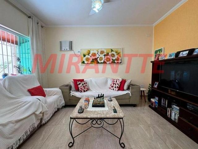 Sobrado de 225m² com 3 quartos
