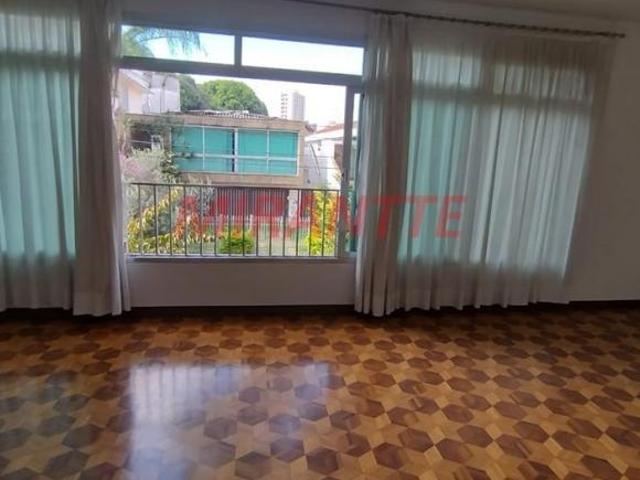 Sobrado de 225m² com 4 quartos