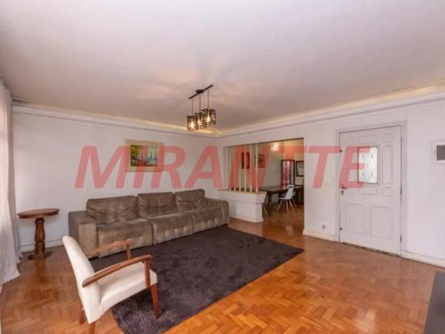 Sobrado de 230m² com 3 quartos