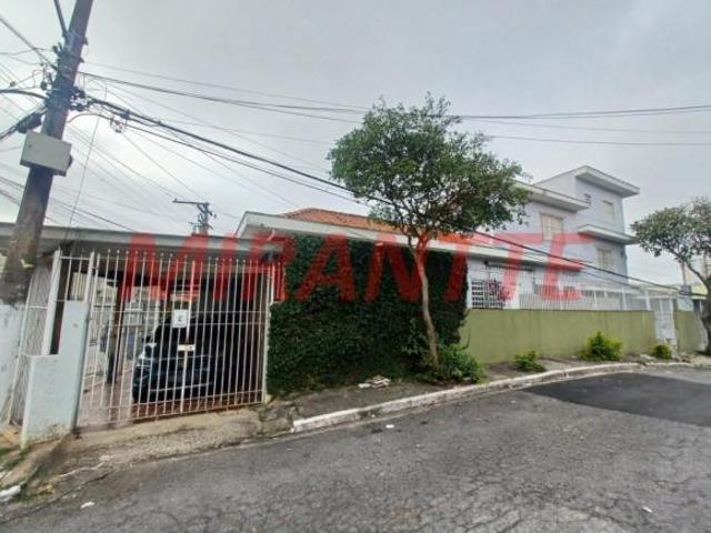 Sobrado de 230m² com 4 quartos