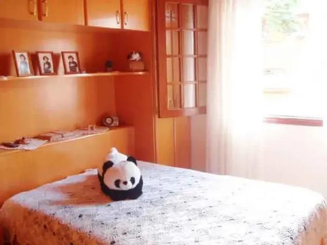 Sobrado de 230m² com 4 quartos em Horto Florestal
