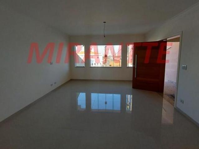 Sobrado de 231m² com 3 quartos