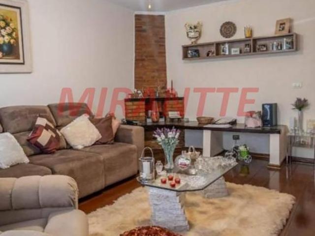 Sobrado de 232m² com 5 quartos