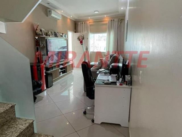Sobrado de 234m² com 3 quartos