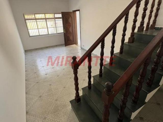 Sobrado de 235m² com 3 quartos